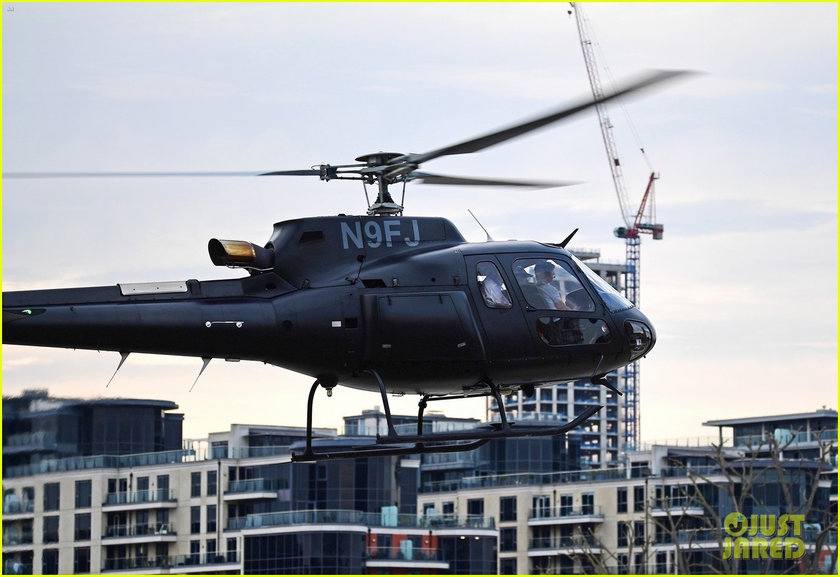 Tom Cruise Hops into the Pilot's Seat for Helicopter Ride Around London ...