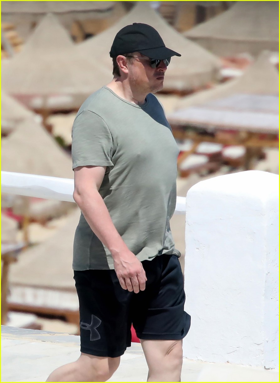 Elon Musk Vacations on a Yacht in Mykonos Amid Twitter Lawsuit: Photo ...