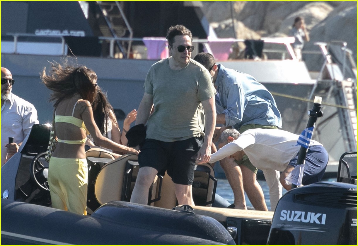 Elon Musk Vacations on a Yacht in Mykonos Amid Twitter Lawsuit: Photo ...