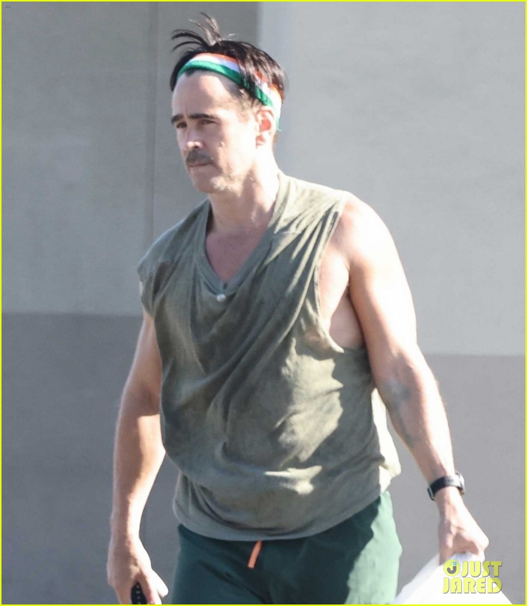 Colin Farrell Shows His Irish Pride While Picking Up Groceries: Photo ...
