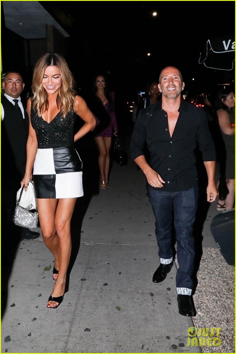 Chrishell Stause Enjoys Early Birthday Dinner with Ex Jason Oppenheim ...