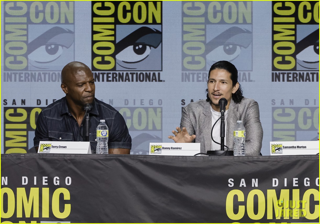 Terry Crews Rips His Shirt Off During 'Tales Of The Walking Dead' Panel ...