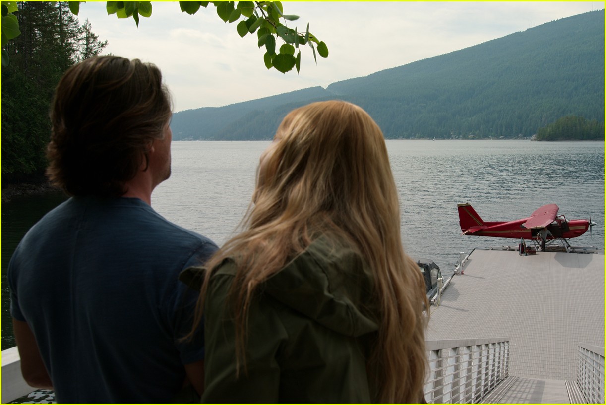 'Virgin River' Season 5 Is Happening & The Stars Are Teasing What to ...