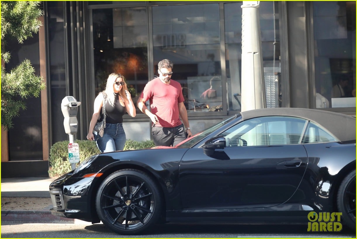 Bebe Rexha Is Still Going Strong with Boyfriend Keyan Safyari - New ...