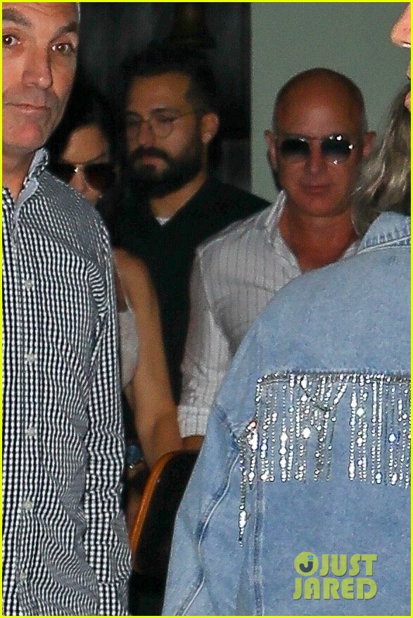 Jeff Bezos & Girlfriend Lauren Sanchez Spotted Getting Dinner at Celeb ...