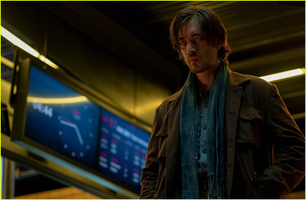 'Bullet Train' Features Surprise Cameos from Two Huge Movie Stars, Not ...