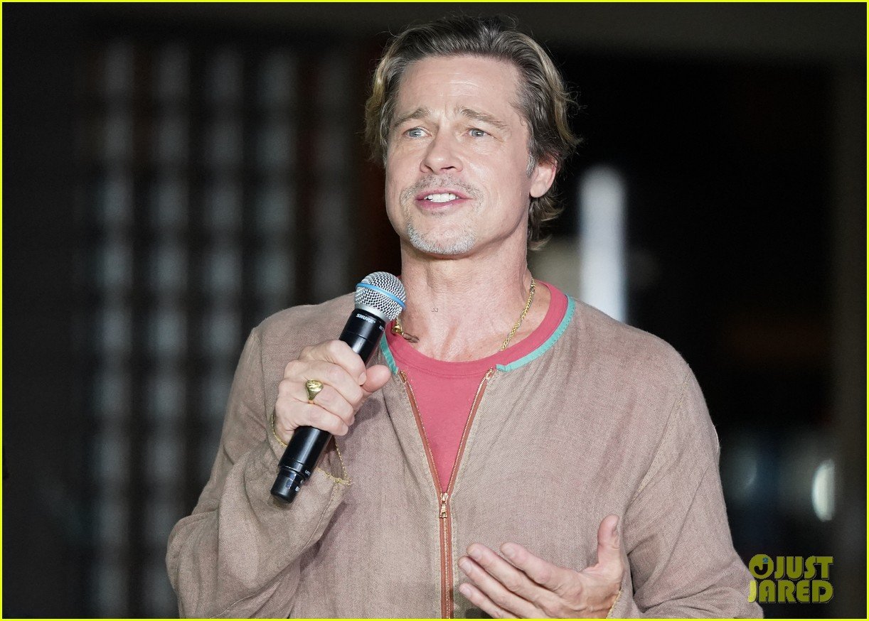 Brad Pitt & Aaron Taylor-Johnson Bring 'Bullet Train' To Tokyo: Photo ...