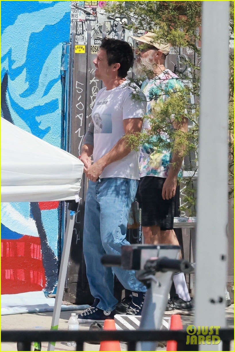 Casey Affleck Seemingly Skipping Brother Ben's Wedding, Spotted in L.A ...