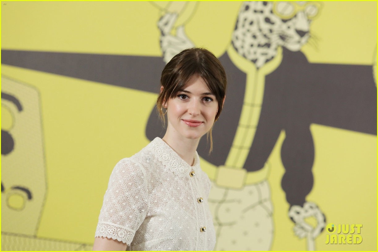 Daisy Edgar-Jones Has A Fashionable Fringe Moment at Locarno Film ...