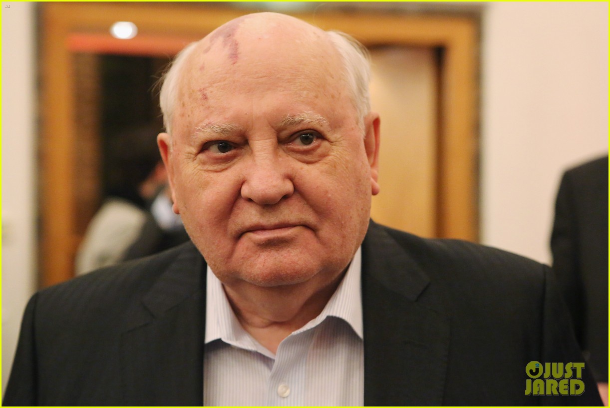 Last Leader Of Soviet Union Mikhail Gorbachev Dead at 91: Photo 4808770 ...
