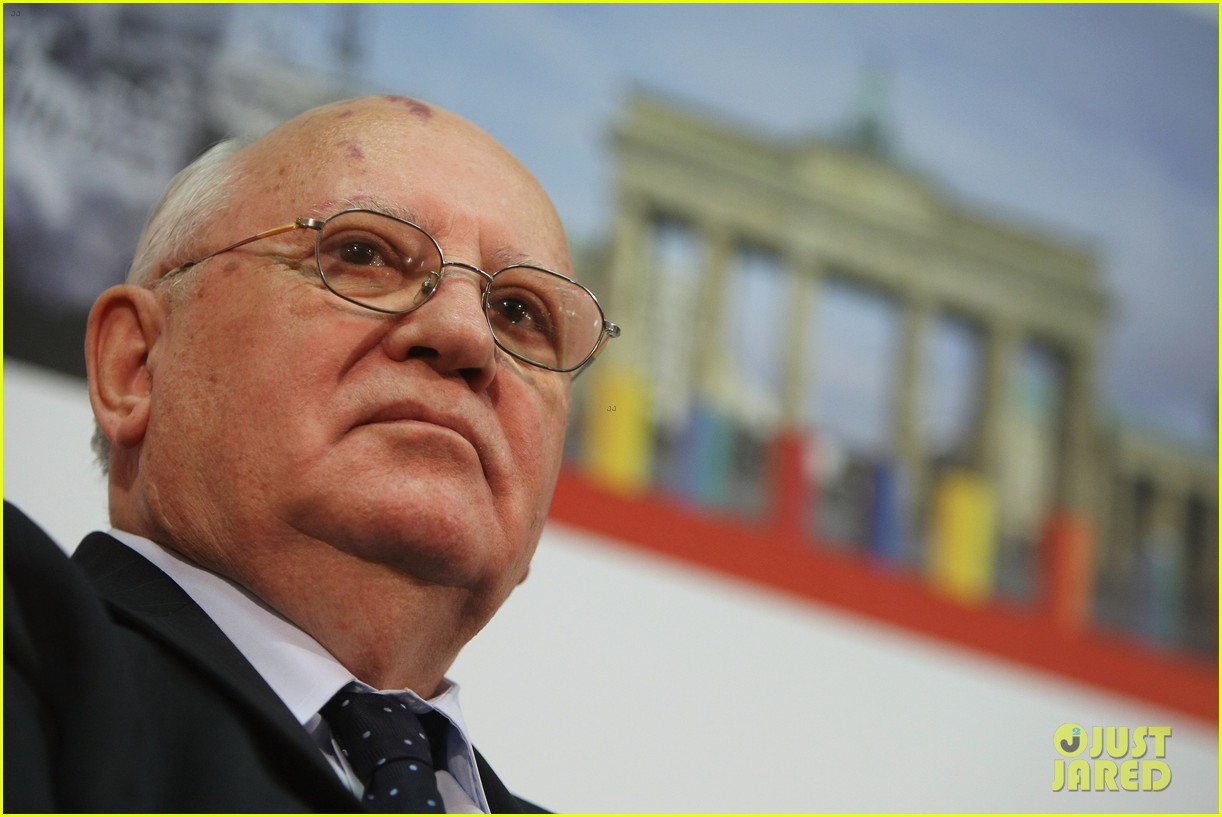 Last Leader Of Soviet Union Mikhail Gorbachev Dead at 91: Photo 4808772 ...