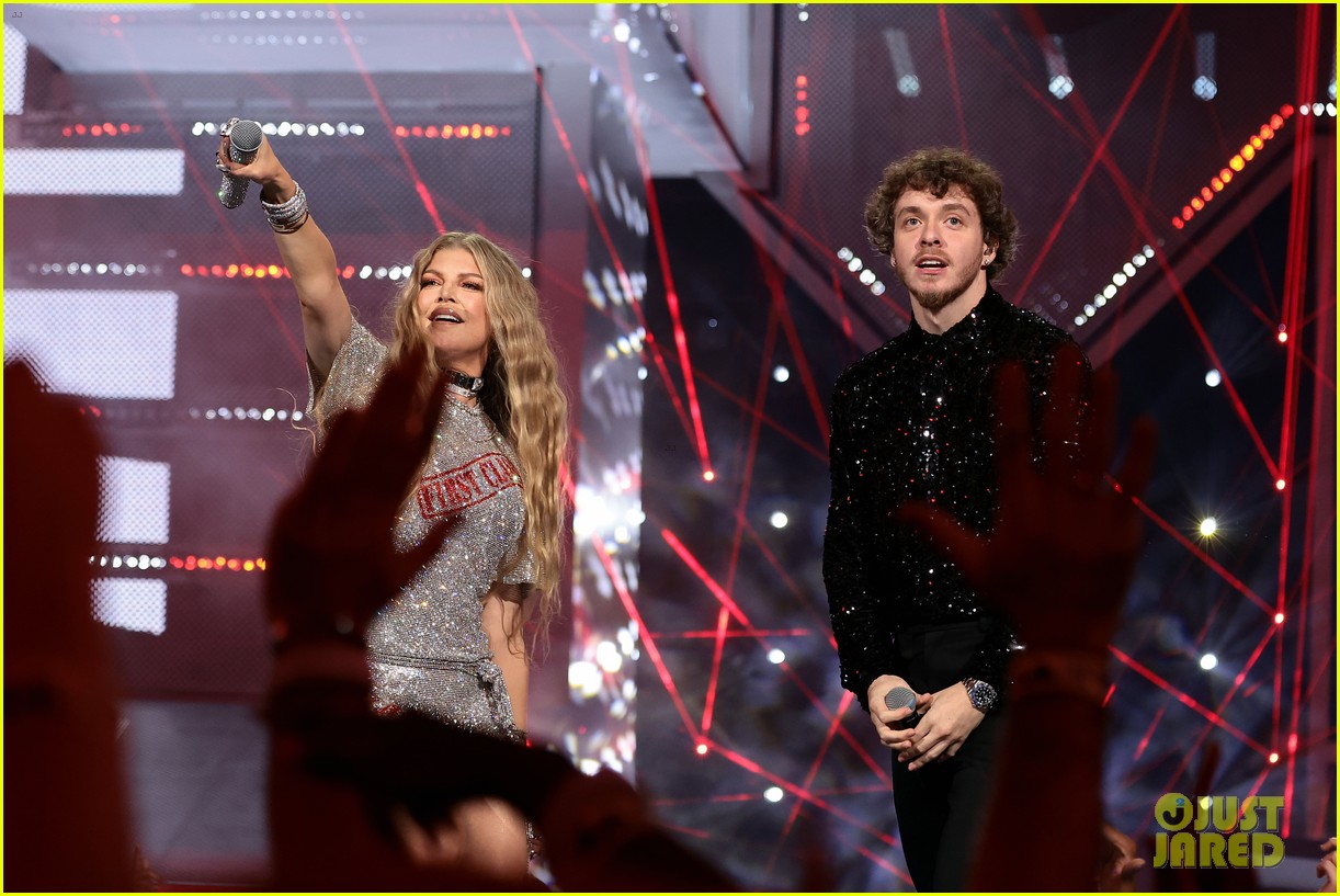 Fergie Joins Jack Harlow for Performance of 'First Class' at MTV VMAs ...