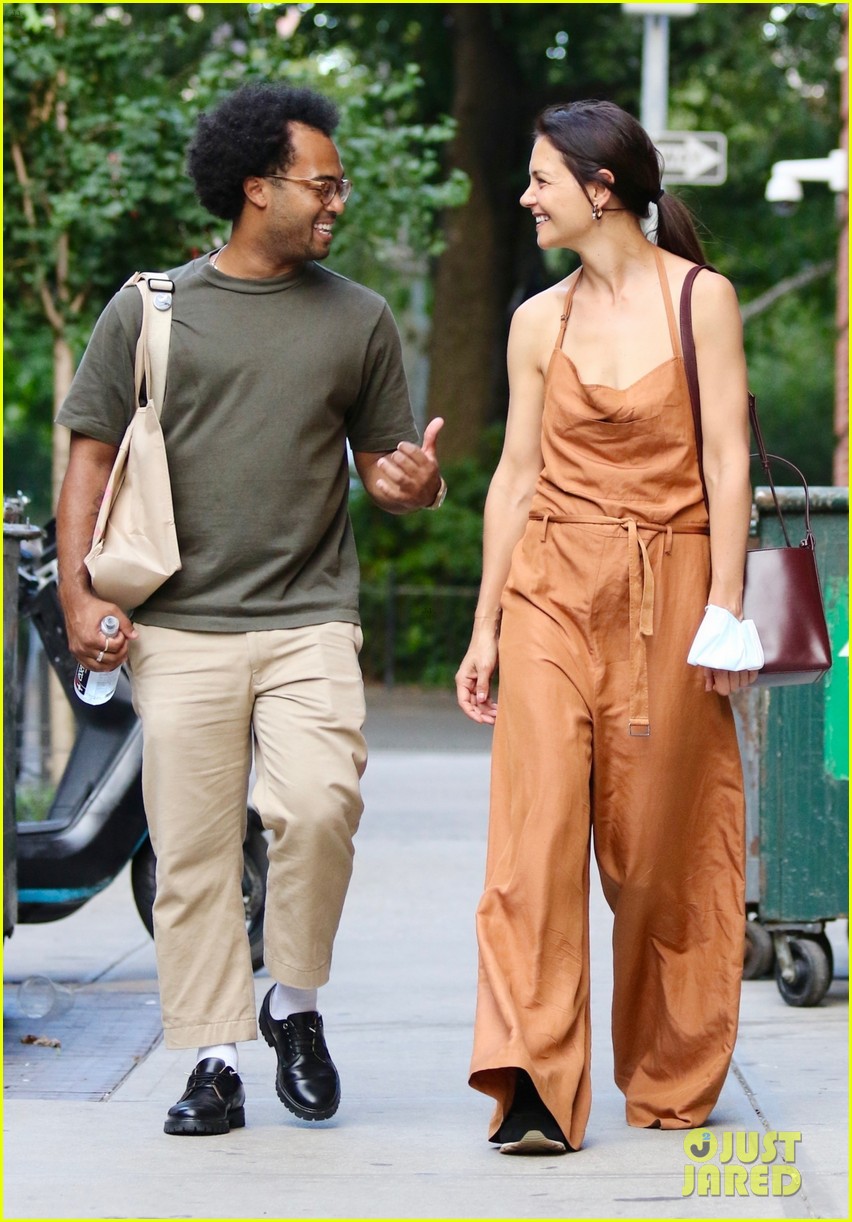 Katie Holmes & Boyfriend Bobby Wooten III Look So Happy Together in ...