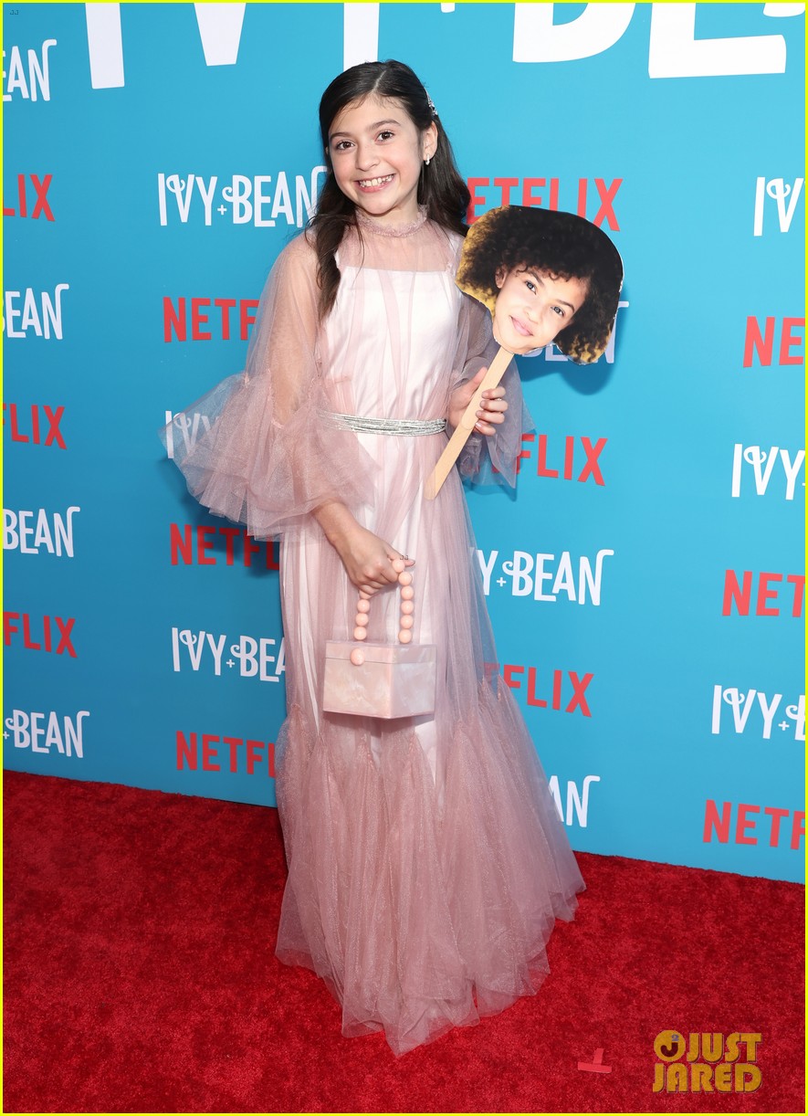 Jesse Tyler Ferguson Reveals He Wasn't Sarah Hyland's First Choice for ...