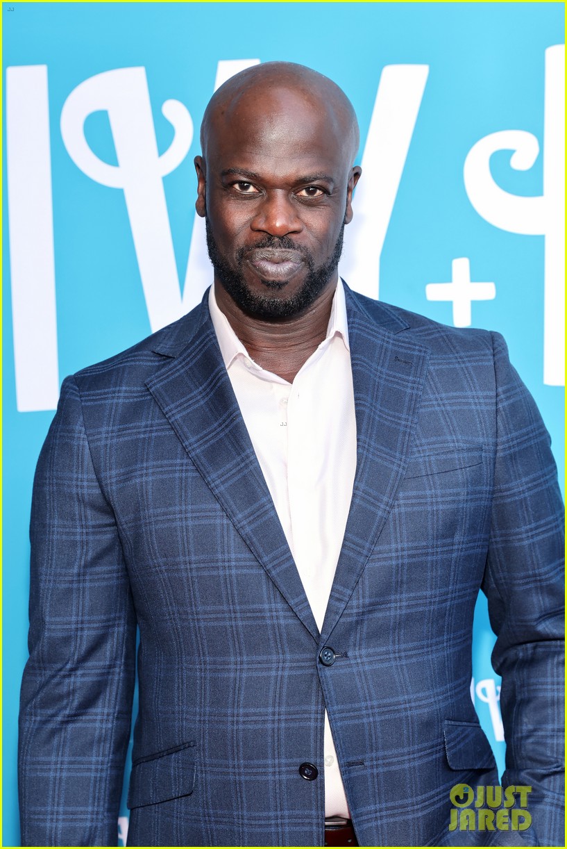 Jesse Tyler Ferguson Reveals He Wasn't Sarah Hyland's First Choice for ...