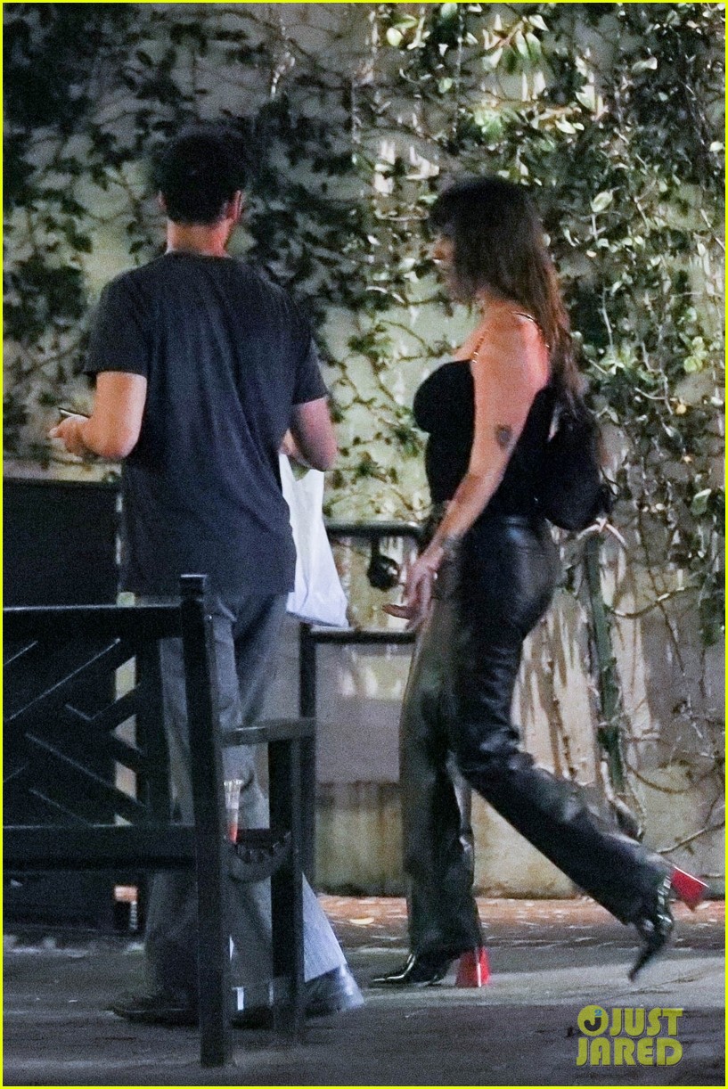 Kesha Cuddles With Mystery Guy After A Dinner Date in LA: Photo 4806467 ...