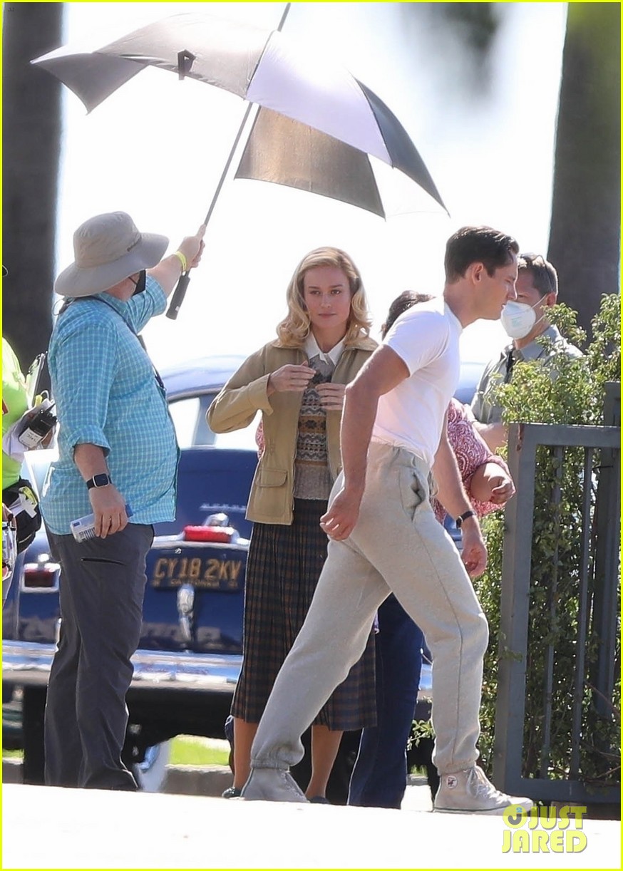 Brie Larson Gets Visit from Boyfriend Elijah Allan-Blitz on Set of ...