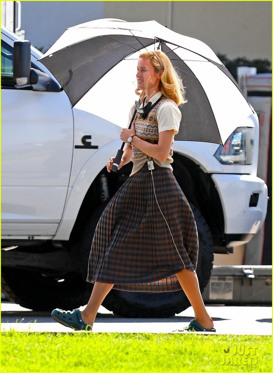 Brie Larson Gets Visit from Boyfriend Elijah Allan-Blitz on Set of ...