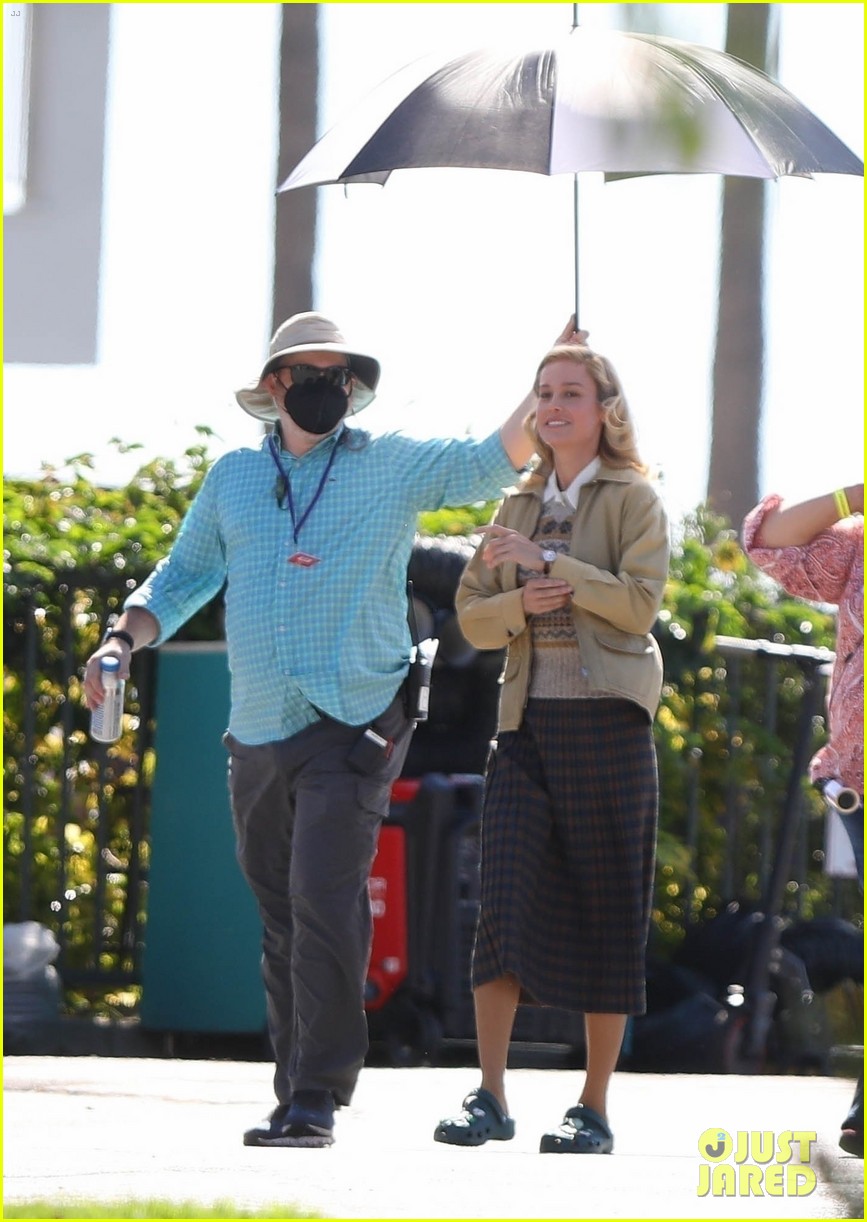 Brie Larson Gets Visit from Boyfriend Elijah Allan-Blitz on Set of ...