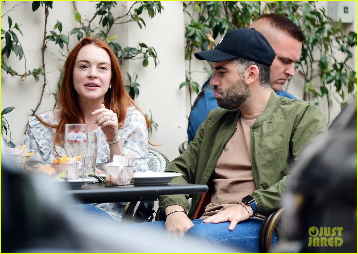 Lindsay Lohan & Bader Shammas Share A Sweet Moment During Lunch In NYC ...