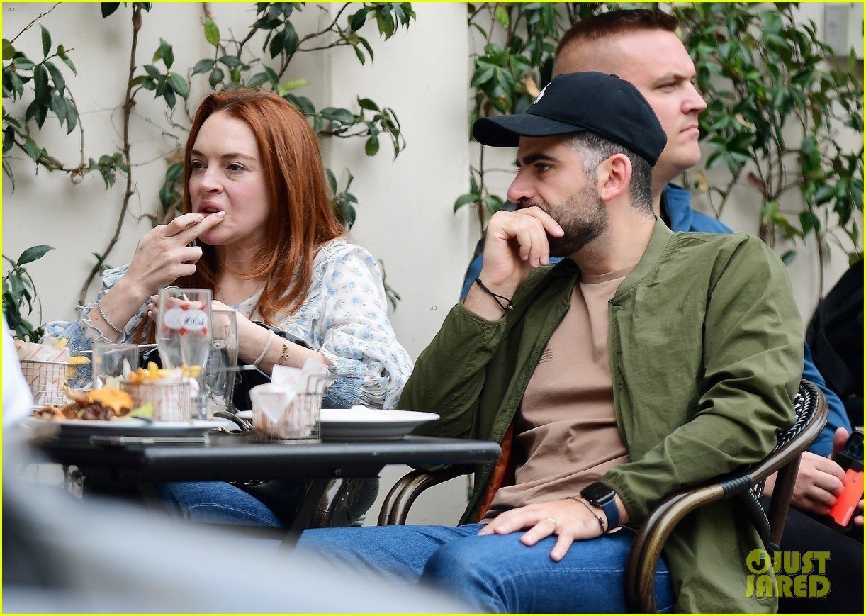 Lindsay Lohan & Bader Shammas Share A Sweet Moment During Lunch In NYC ...
