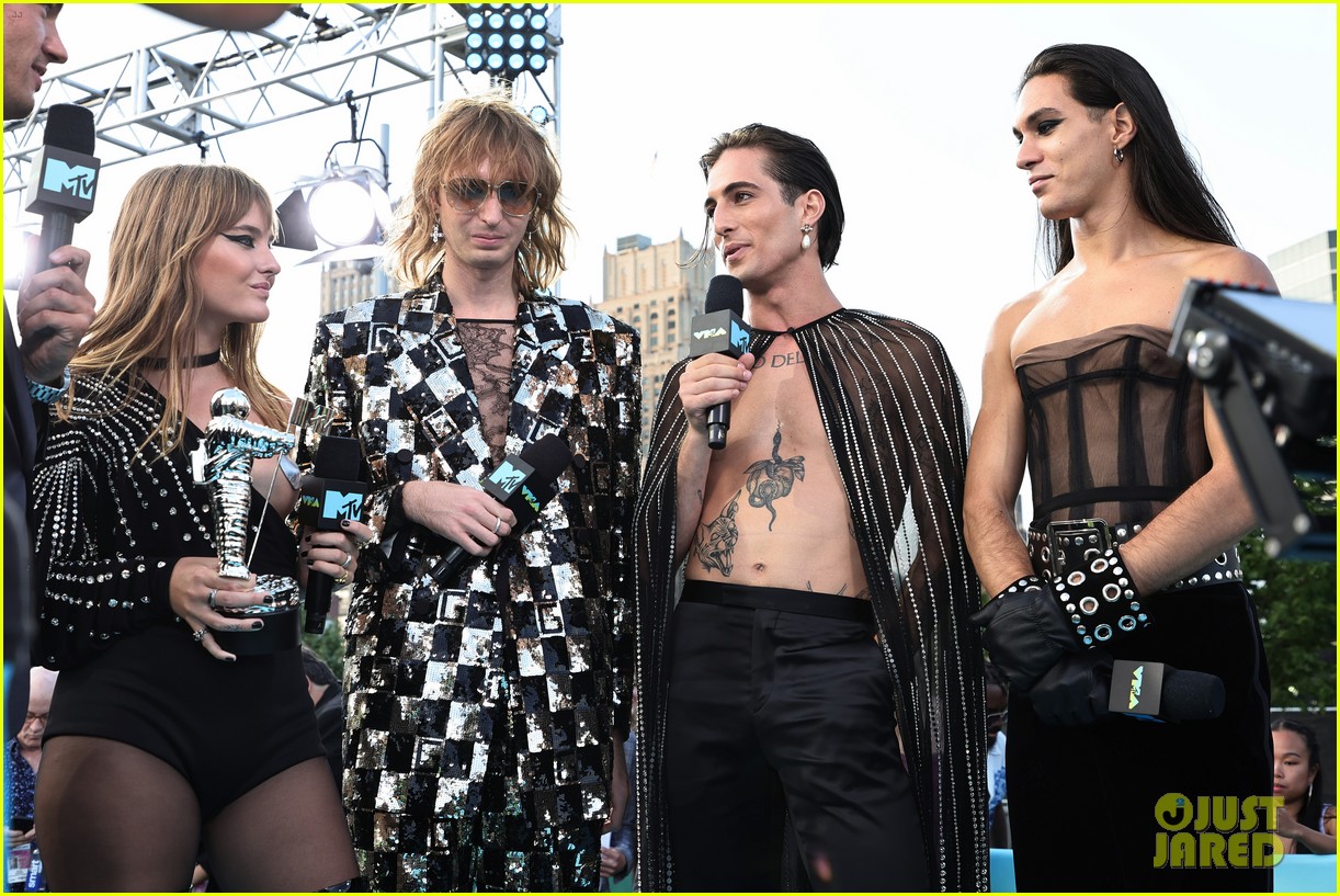 Maneskin Goes Rocker Chic for MTV VMAs 2022: Photo 4807203 | Pictures ...