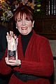 Singer Maureen McGovern Diagnosed with Rare Variant of Alzheimer's ...