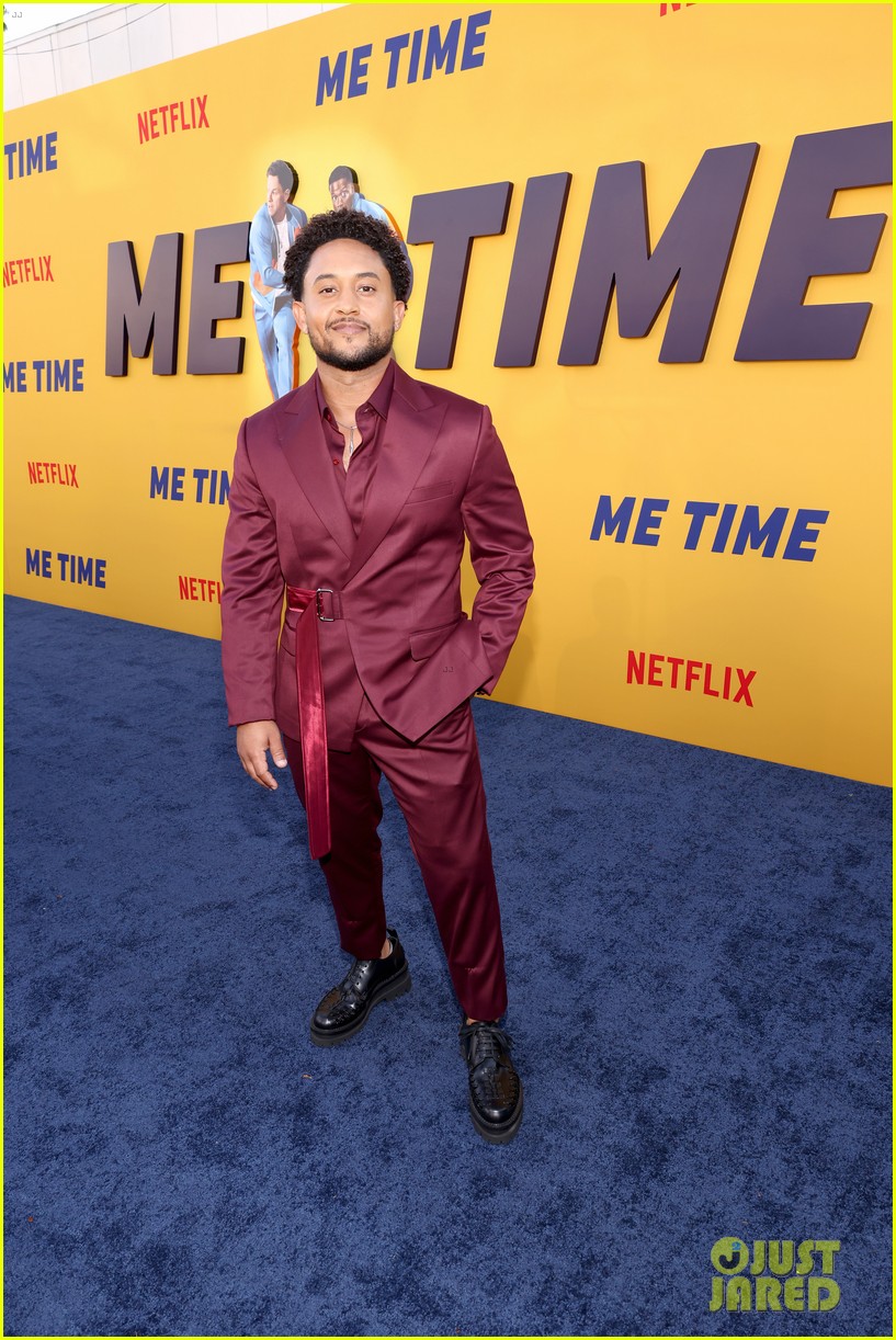 Mark Wahlberg Was Really Naked In That One 'Me Time' Trailer Scene With ...