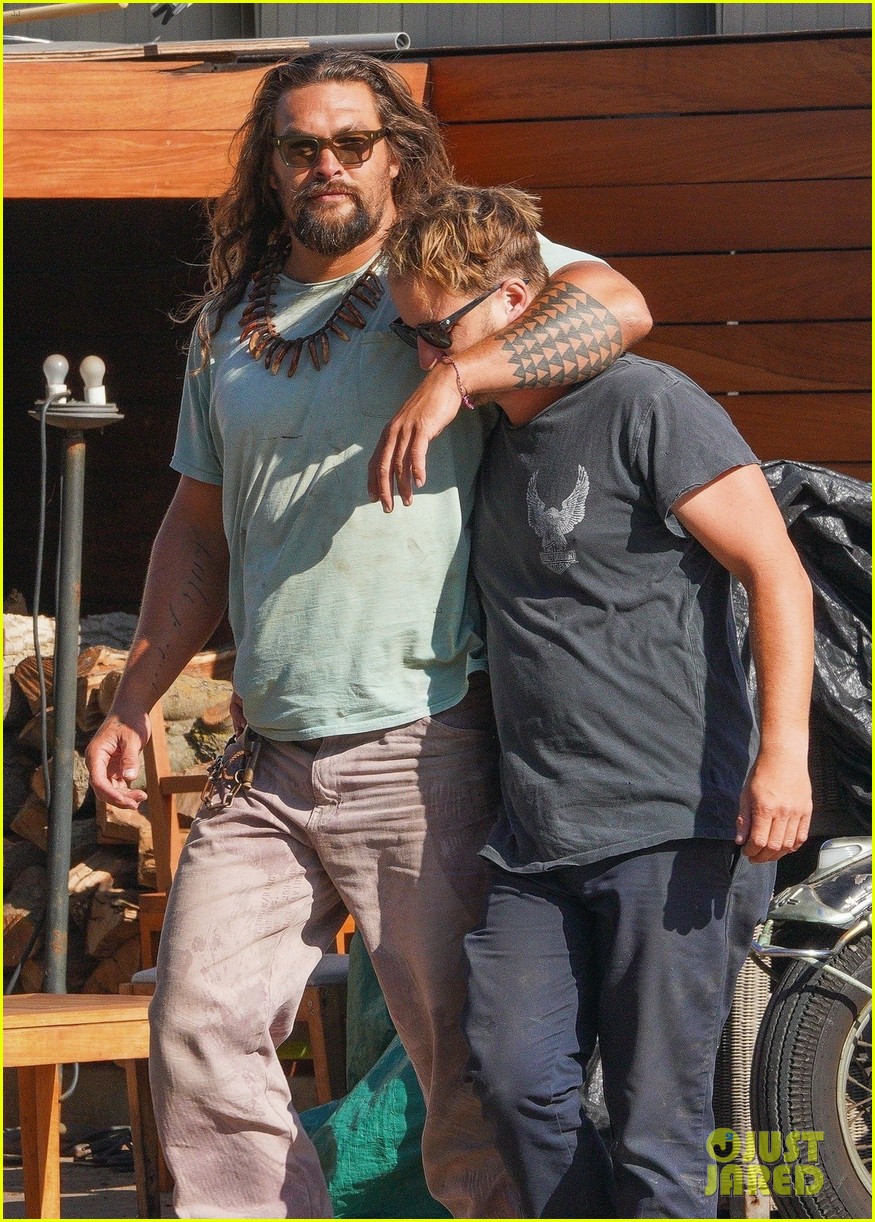 Jason Momoa Takes a Break from 'See' Press to Enjoy Lunch with a Friend ...
