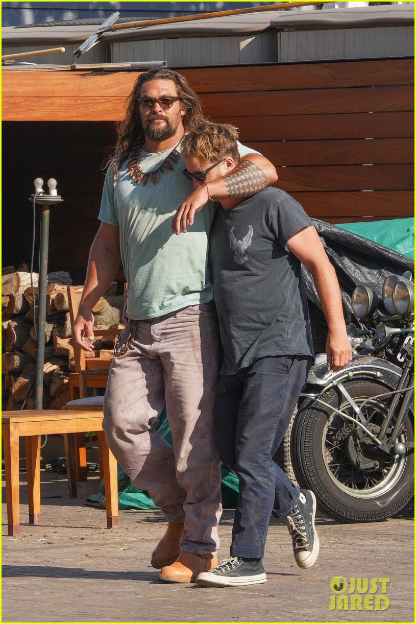 Photo: jason momoa lunch with a friend 07 | Photo 4806054 | Just Jared ...