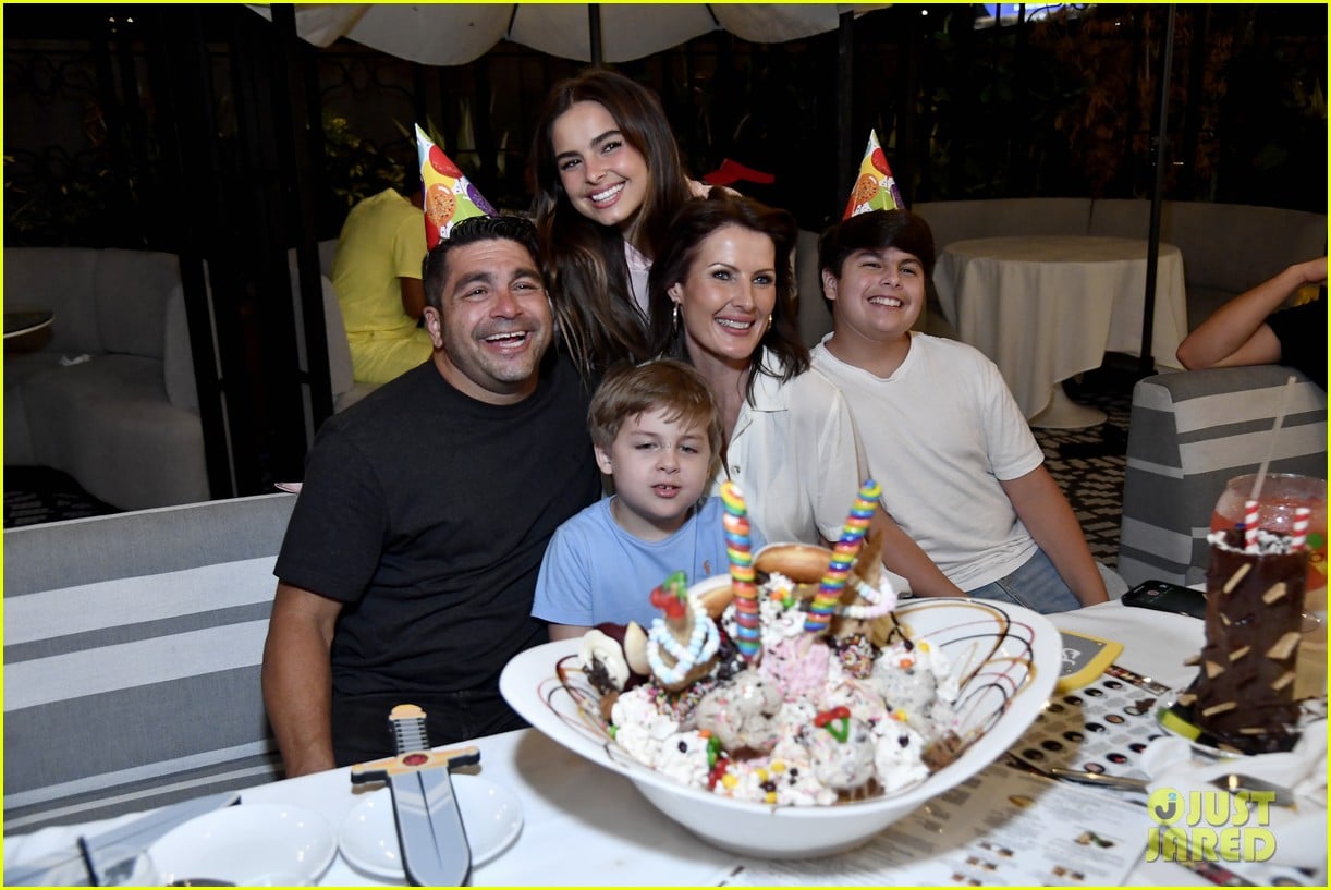 Addison Rae Unfollows Her Mom Sheri Easterling on Instagram - See Sheri ...