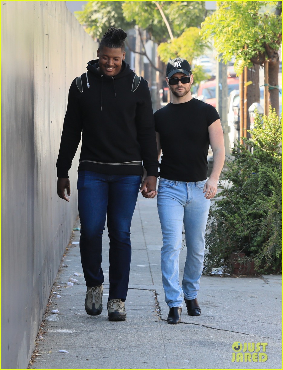 NFL Player R.K. Russell Flaunts Cute PDA with Boyfriend Corey O'Brien ...
