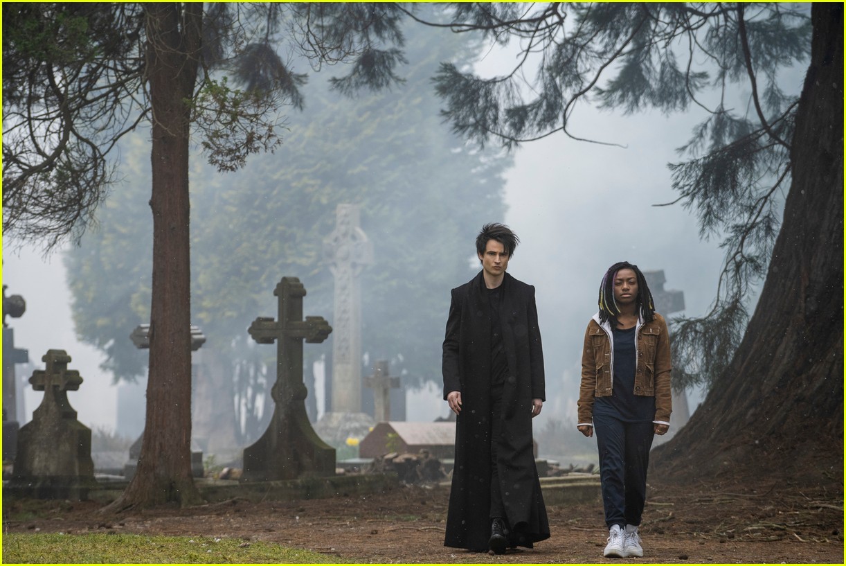 Is 'The Sandman' Getting a Second Season at Netflix? Creator Neil ...