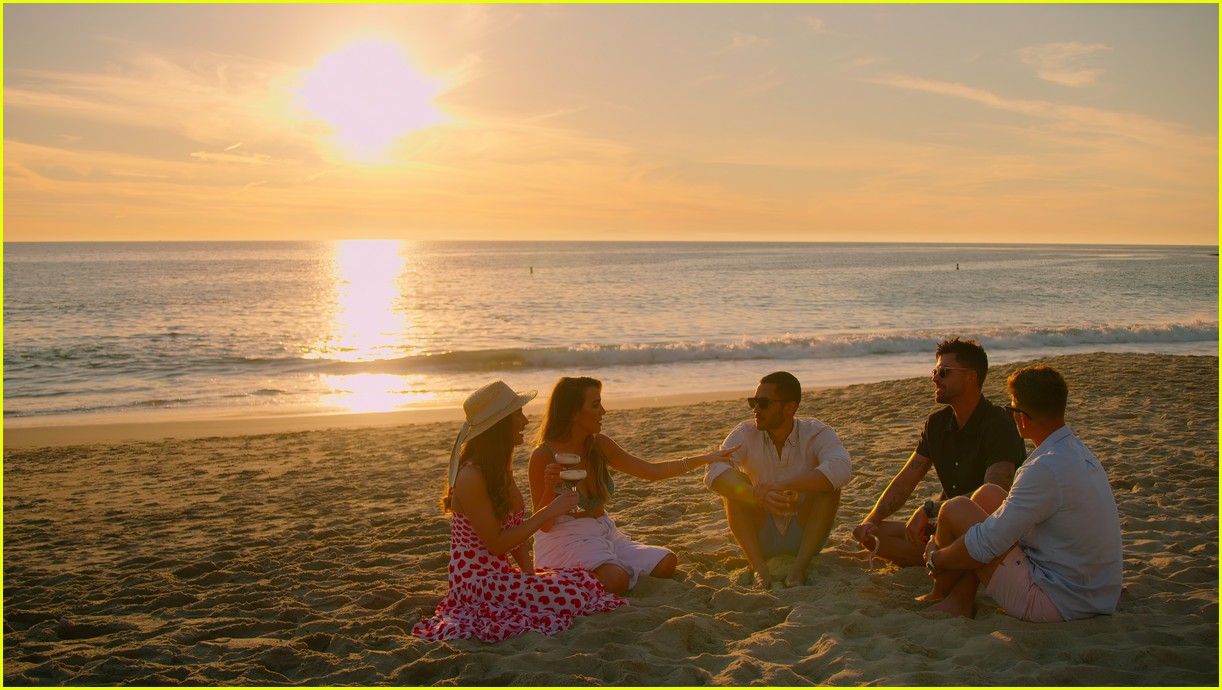 'Selling the OC' Trailer Teases As Much Drama as 'Selling Sunset ...