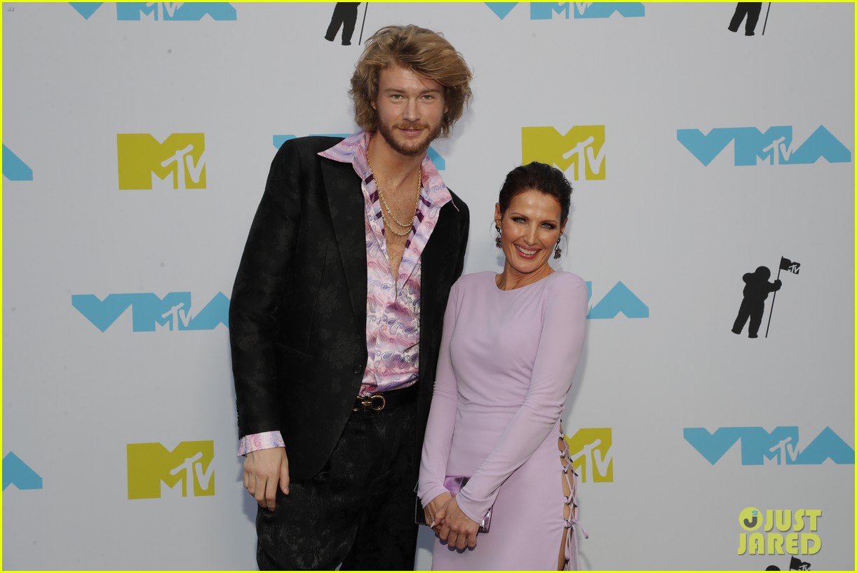 Addison Rae's Dad Monty Lopez Reacts to Her Mom, Sheri Easterling ...