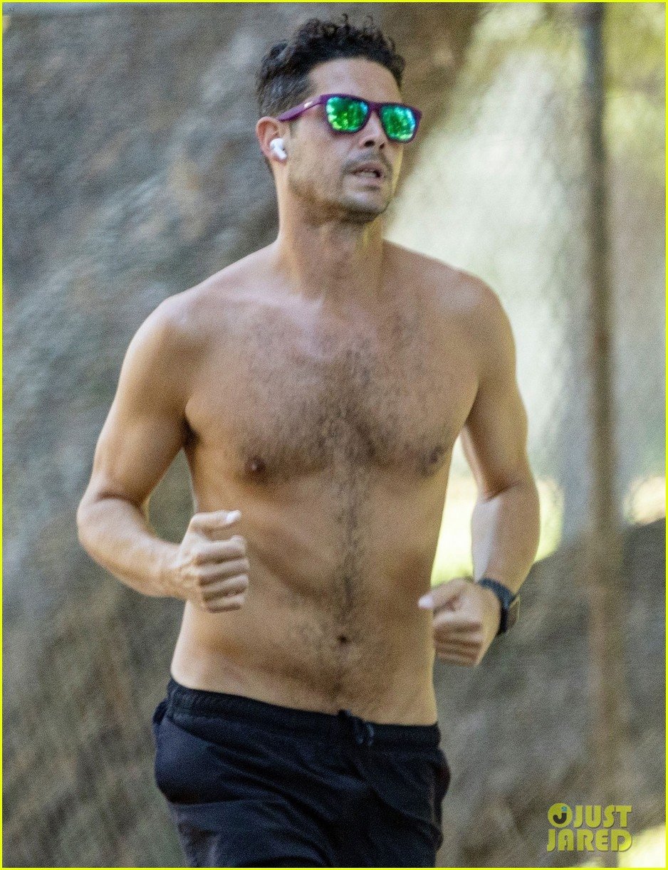 Avan Jogia Shirtless 2022