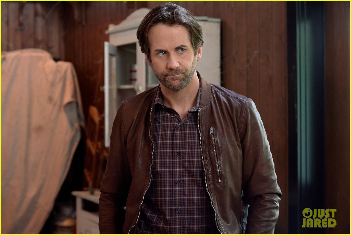 Rachelle Lefevre Discovers A Family She Never Knew About in Hallmark's ...