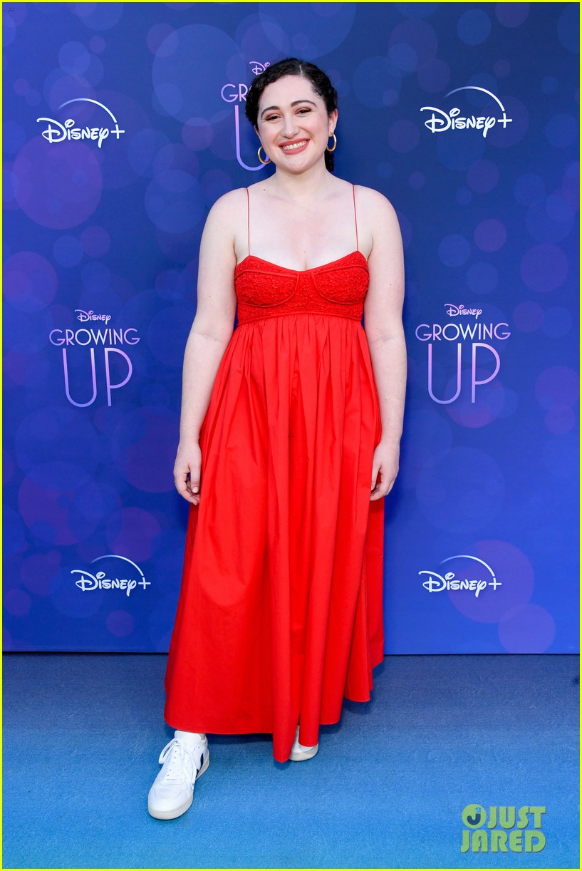 Brie Larson Hits The Premiere of Disney+'s 'Growing Up' Show That She ...
