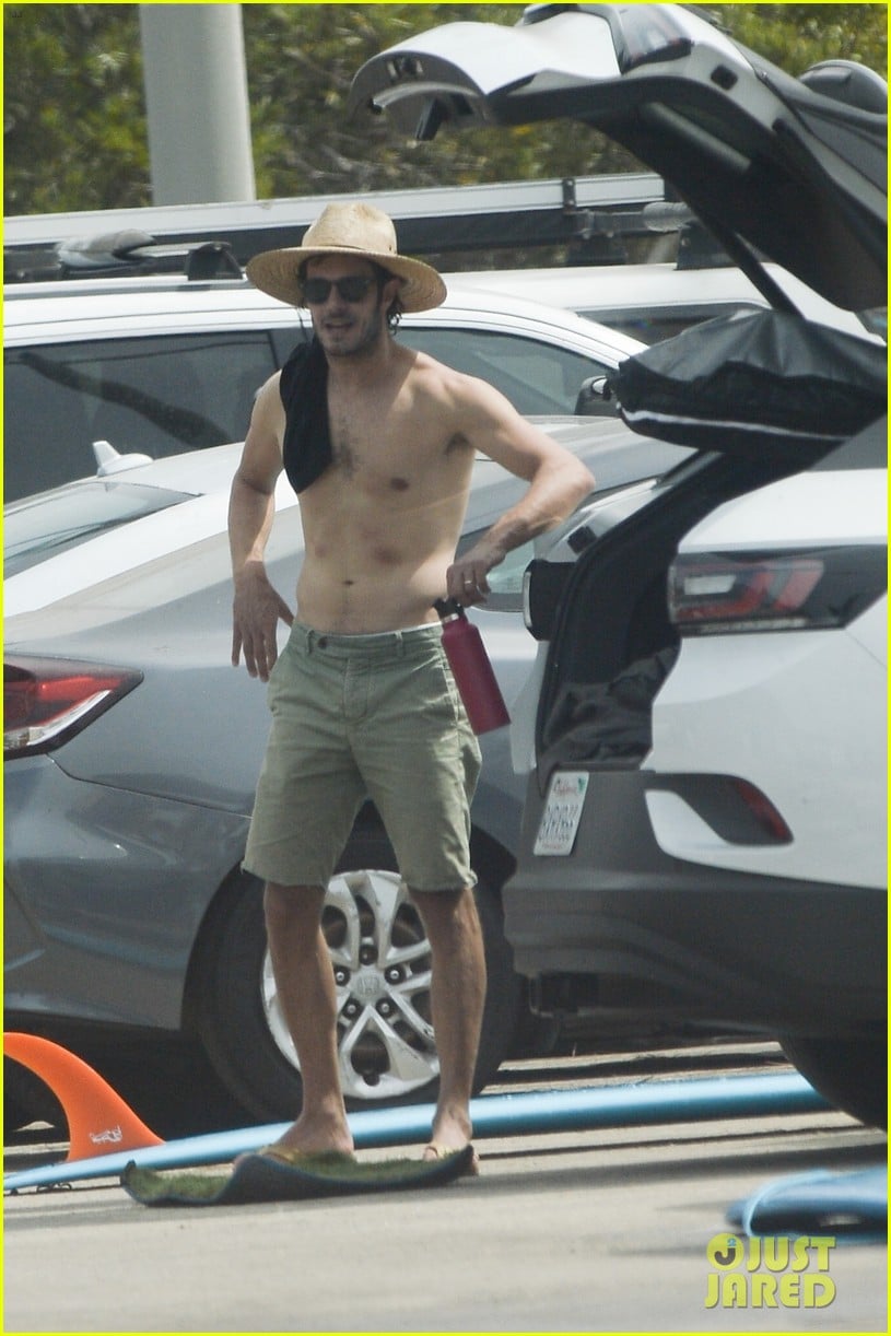Adam Brody Bares His Abs During Surf Day with Wife Leighton Meester ...