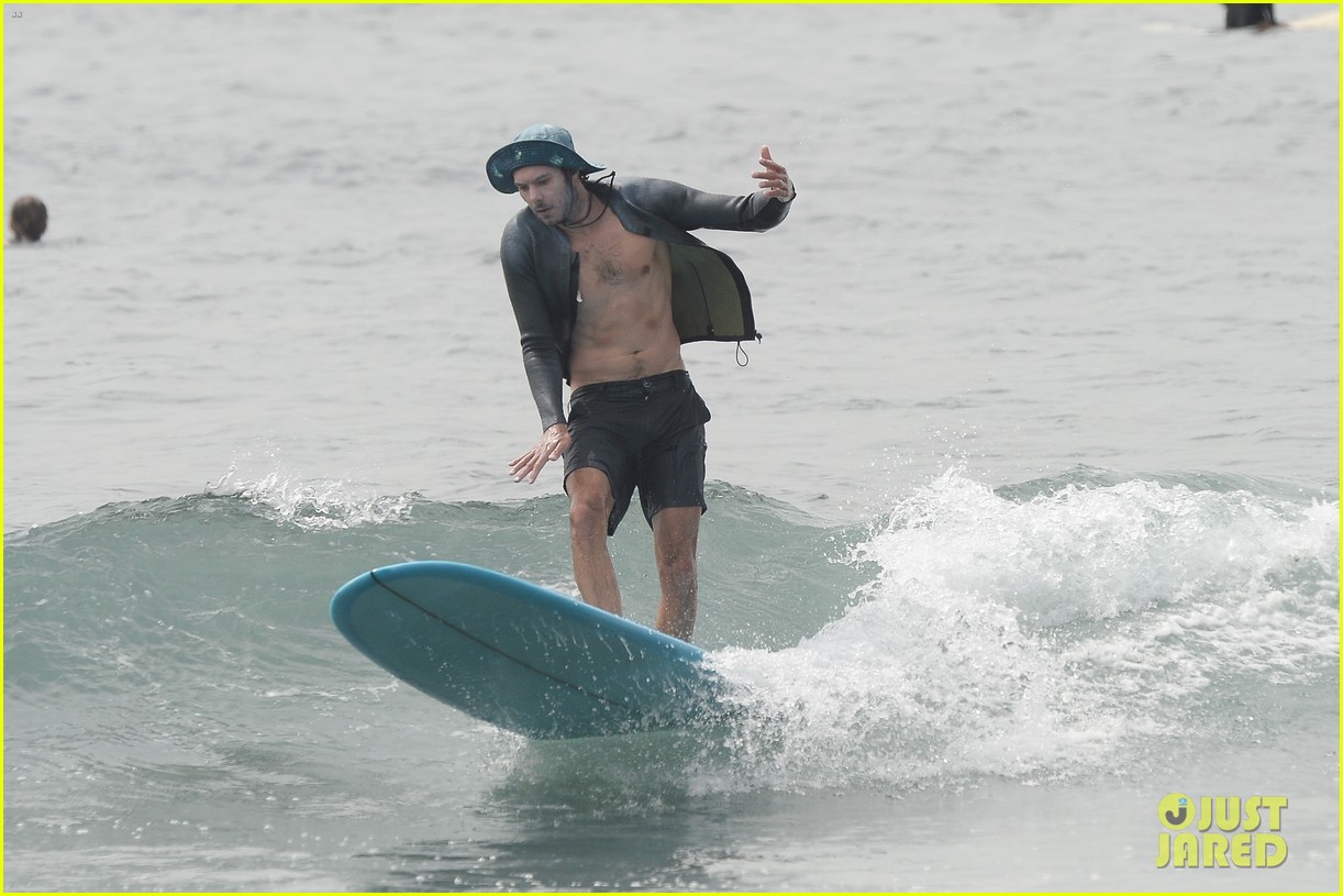 Adam Brody Bares His Abs During Surf Day with Wife Leighton Meester ...