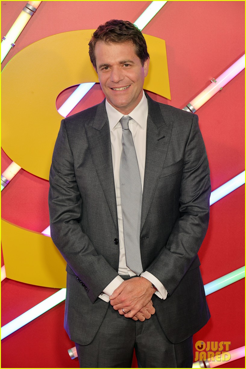 Billy Eichner & Luke MacFarlane Suit Up For 'Bros' Los Angeles Premiere ...