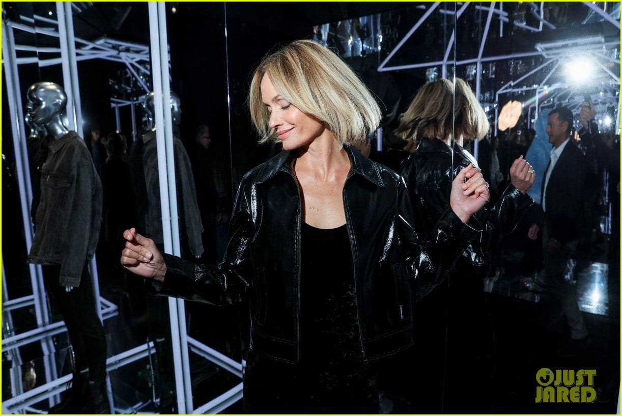 Cara Delevingne Rocks Bright Red Lipstick for 'Cara Loves Karl Paris ...