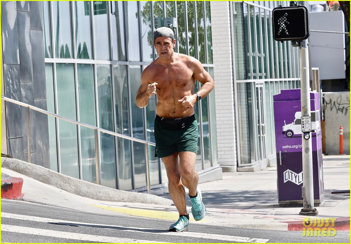 Colin Farrell Goes Shirtless For A Run in LA After Venice Film Festival ...