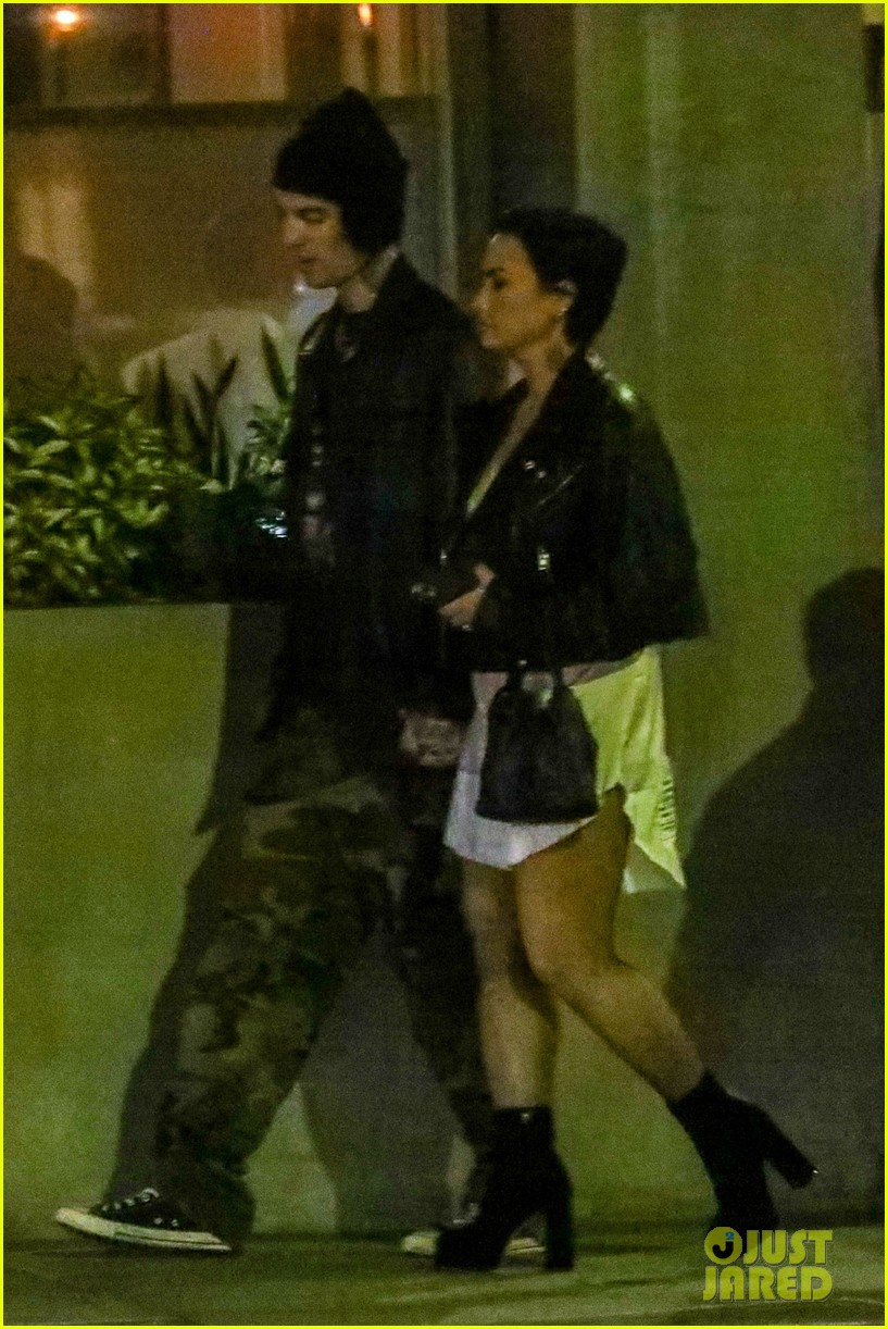 Demi Lovato Glows With Happiness After Dinner With Boyfriend Jutes in ...