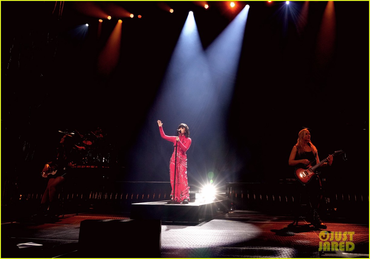 Demi Lovato's Set List Revealed After Kicking Off U.S. Leg of 2022 Tour ...