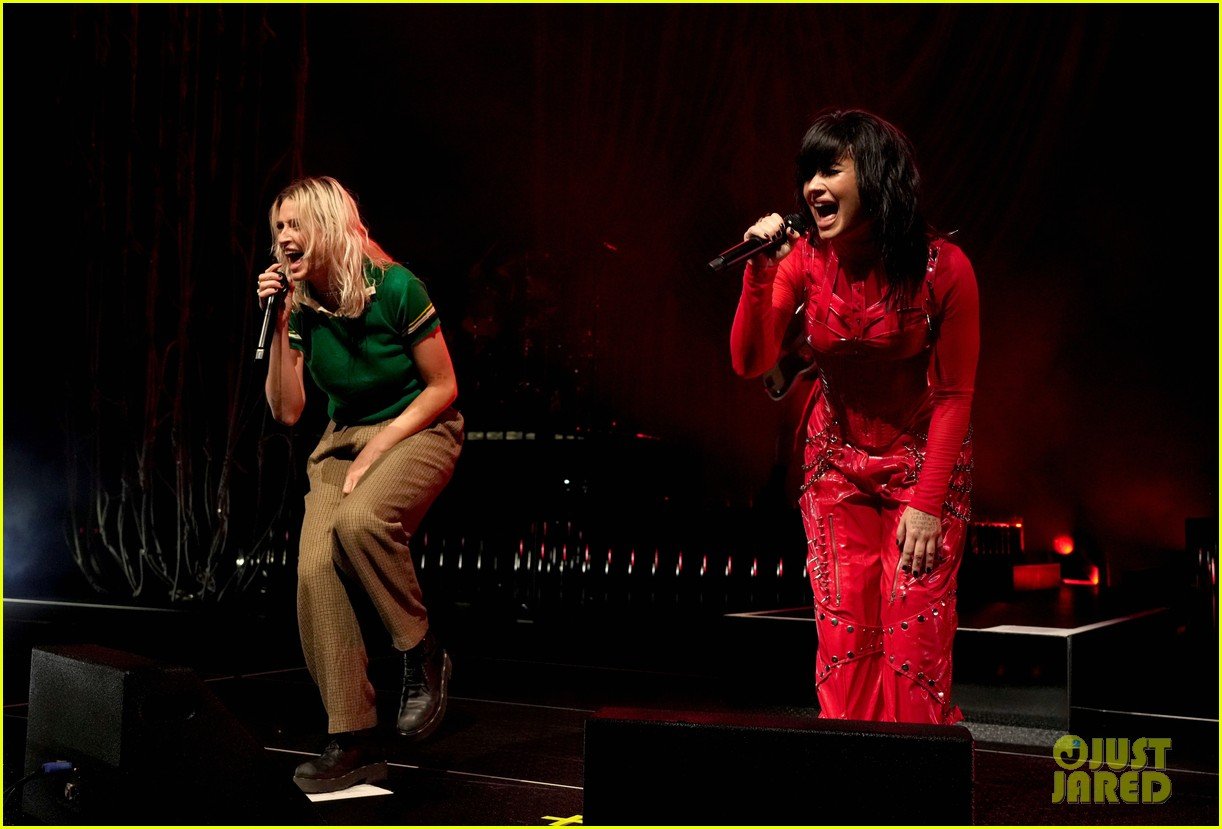 Demi Lovato's Set List Revealed After Kicking Off U.S. Leg of 2022 Tour ...