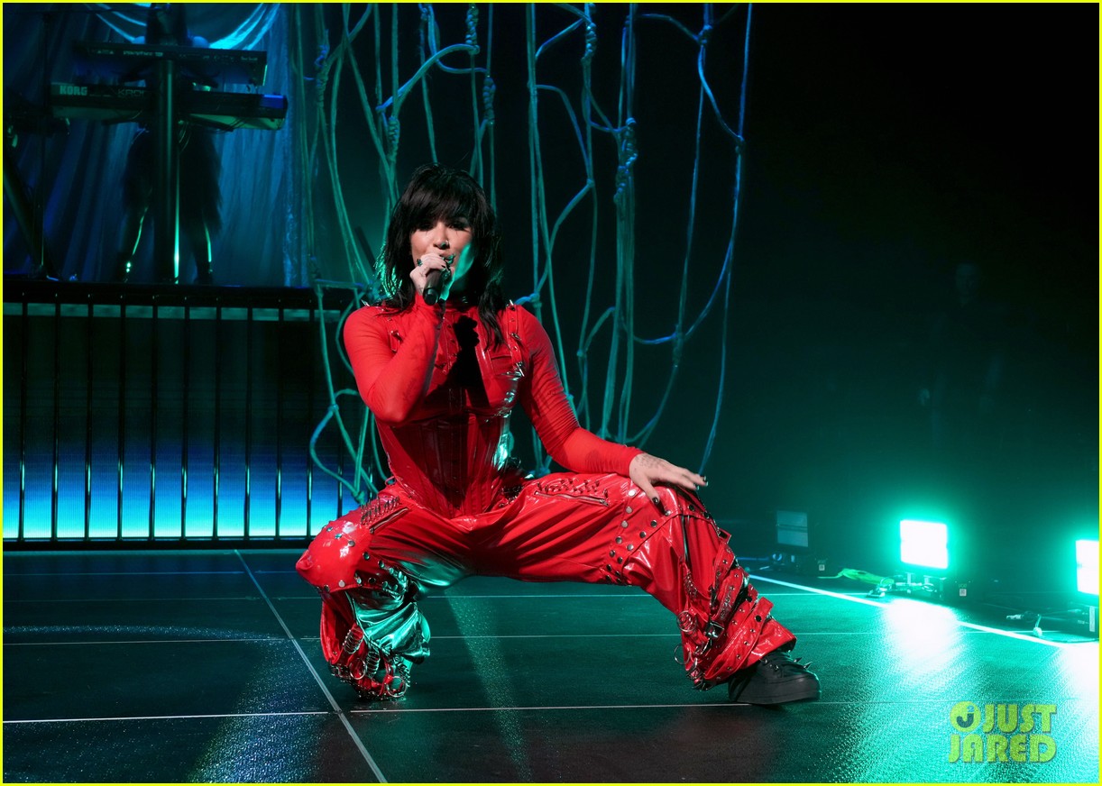 Demi Lovato's Set List Revealed After Kicking Off U.S. Leg of 2022 Tour ...