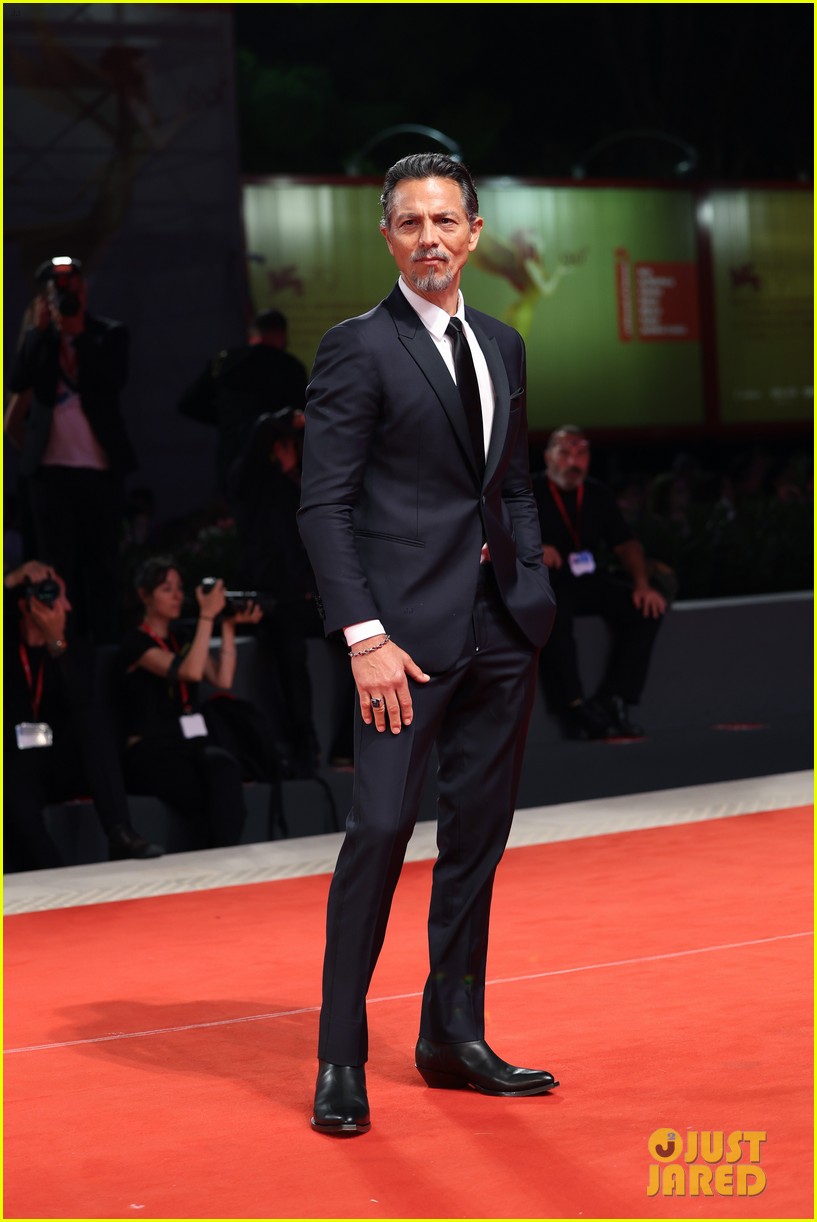 Photo: rachel brosnahan benjamin bratt willem dafoe christoph waltz ...