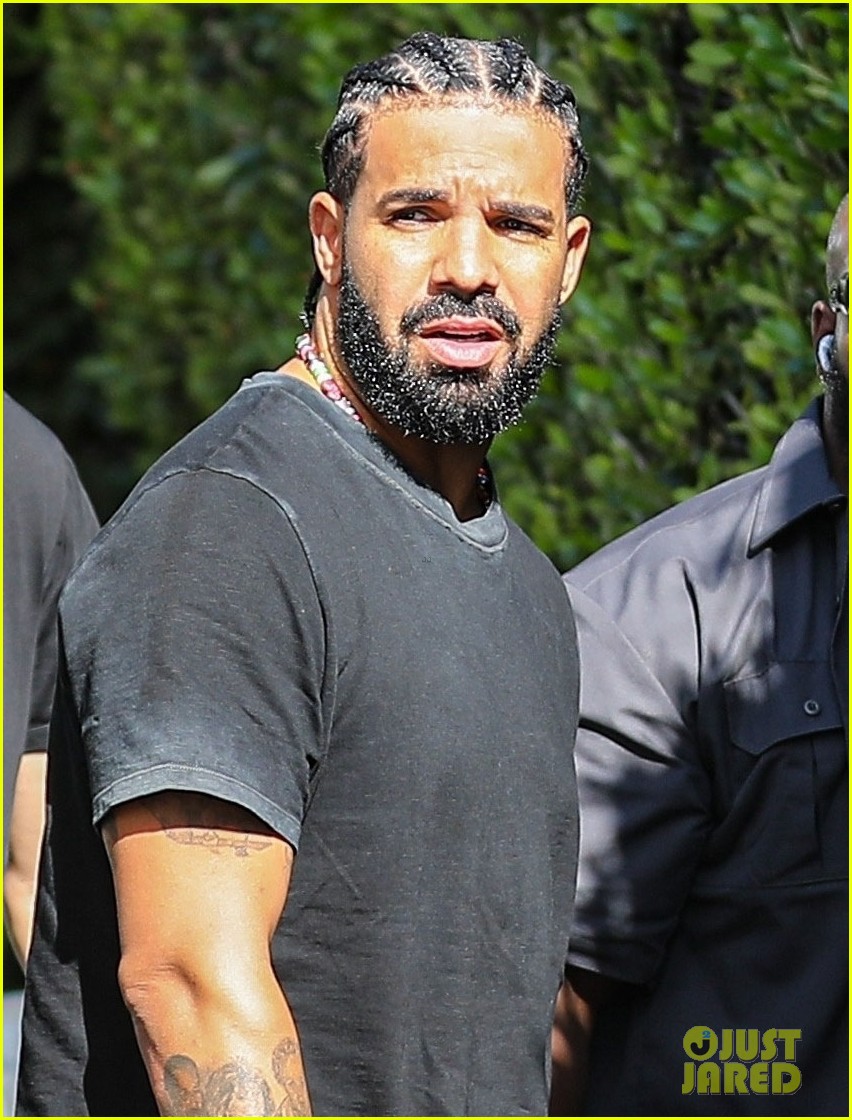 Drake Stops by Cecconi's for Lunch in WeHo Before Heading to the Studio ...