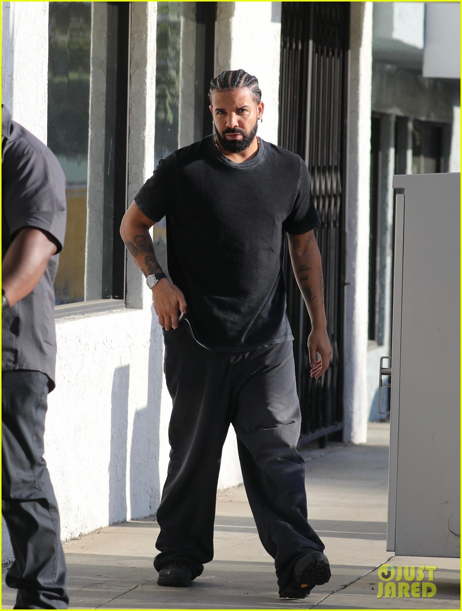 Drake Stops by Cecconi's for Lunch in WeHo Before Heading to the Studio ...